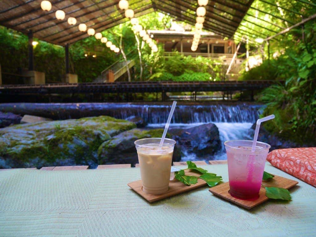 貴船 兵衛(Hyoue cafe)はコーヒー1杯から川床が楽しめる